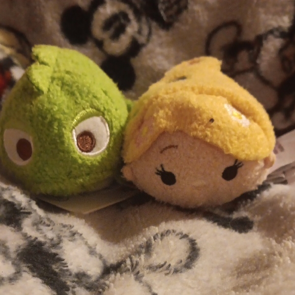 Disney | Toys | Disney Tsum Tsum Pascal And Rapunzel Plush Set Green ...